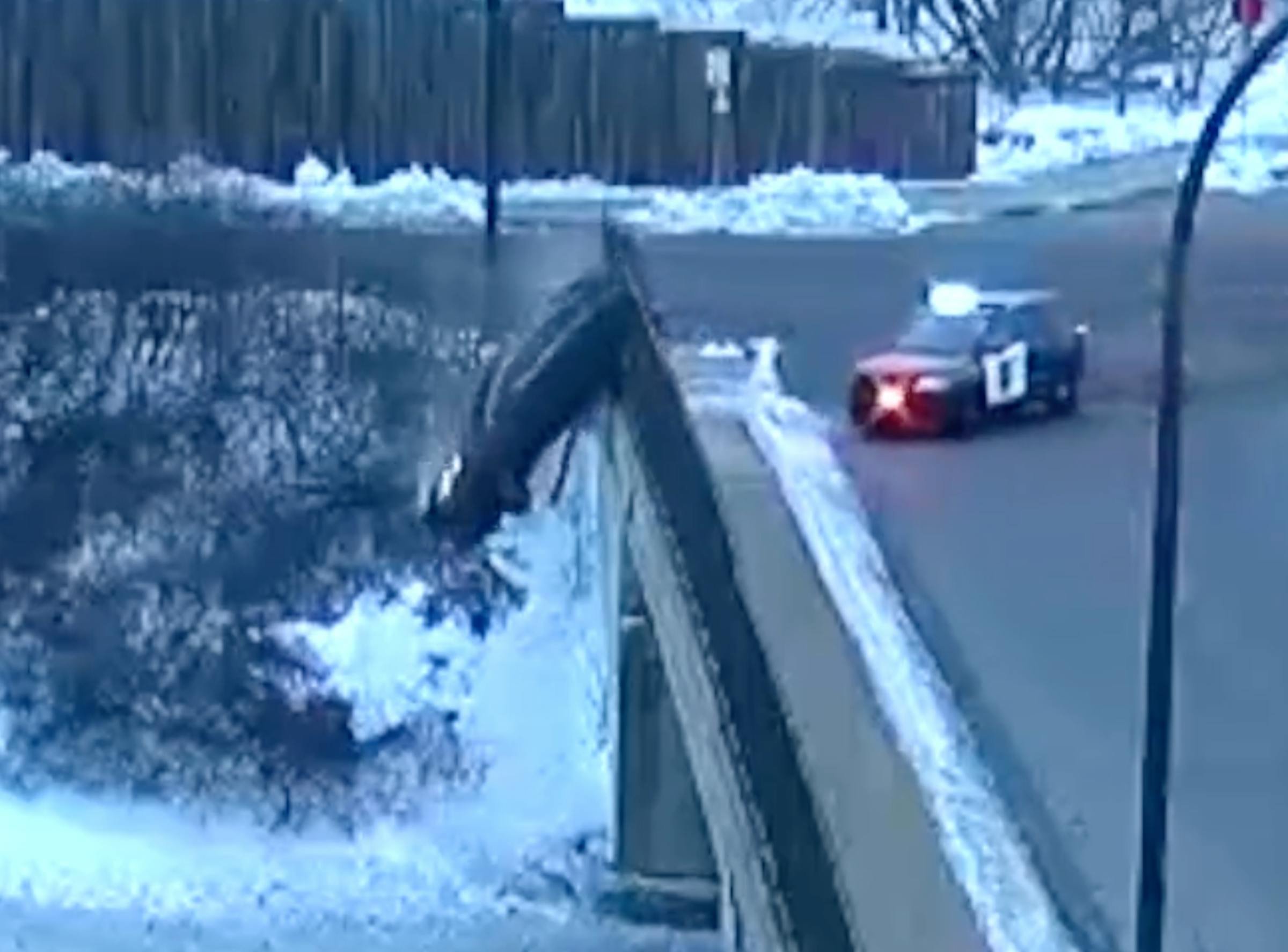 Stolen Kia vaults I-94 overpass during police chase in Minneapolis and tumbles to an embankment ...