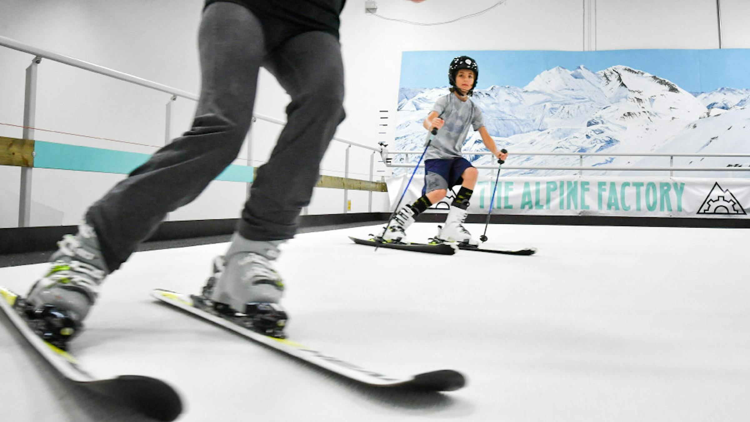 Minnesota skiers defy summer heat on giant indoor treadmill — complete ...