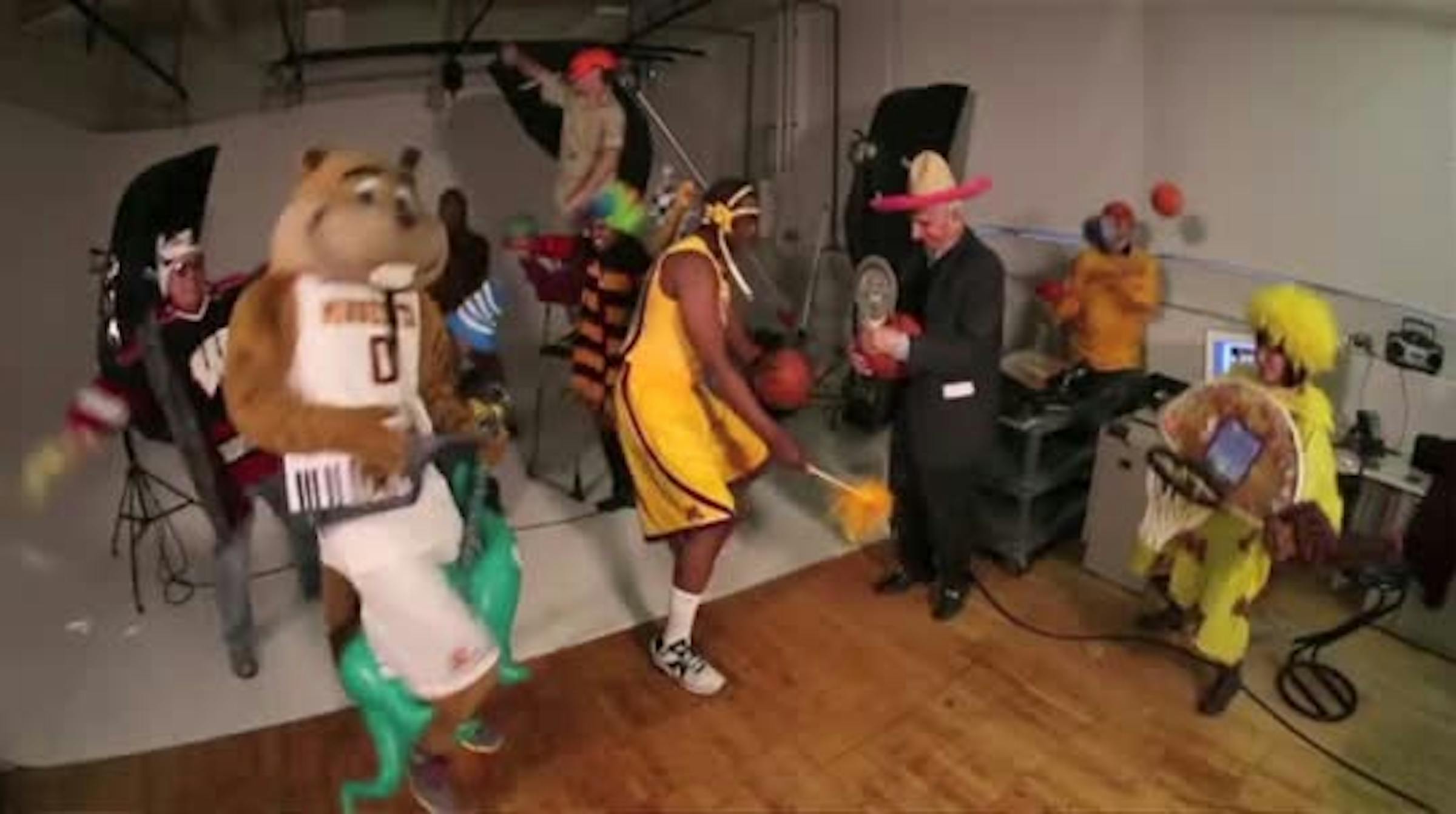 Hartman: UCLA, Gophers have different histories