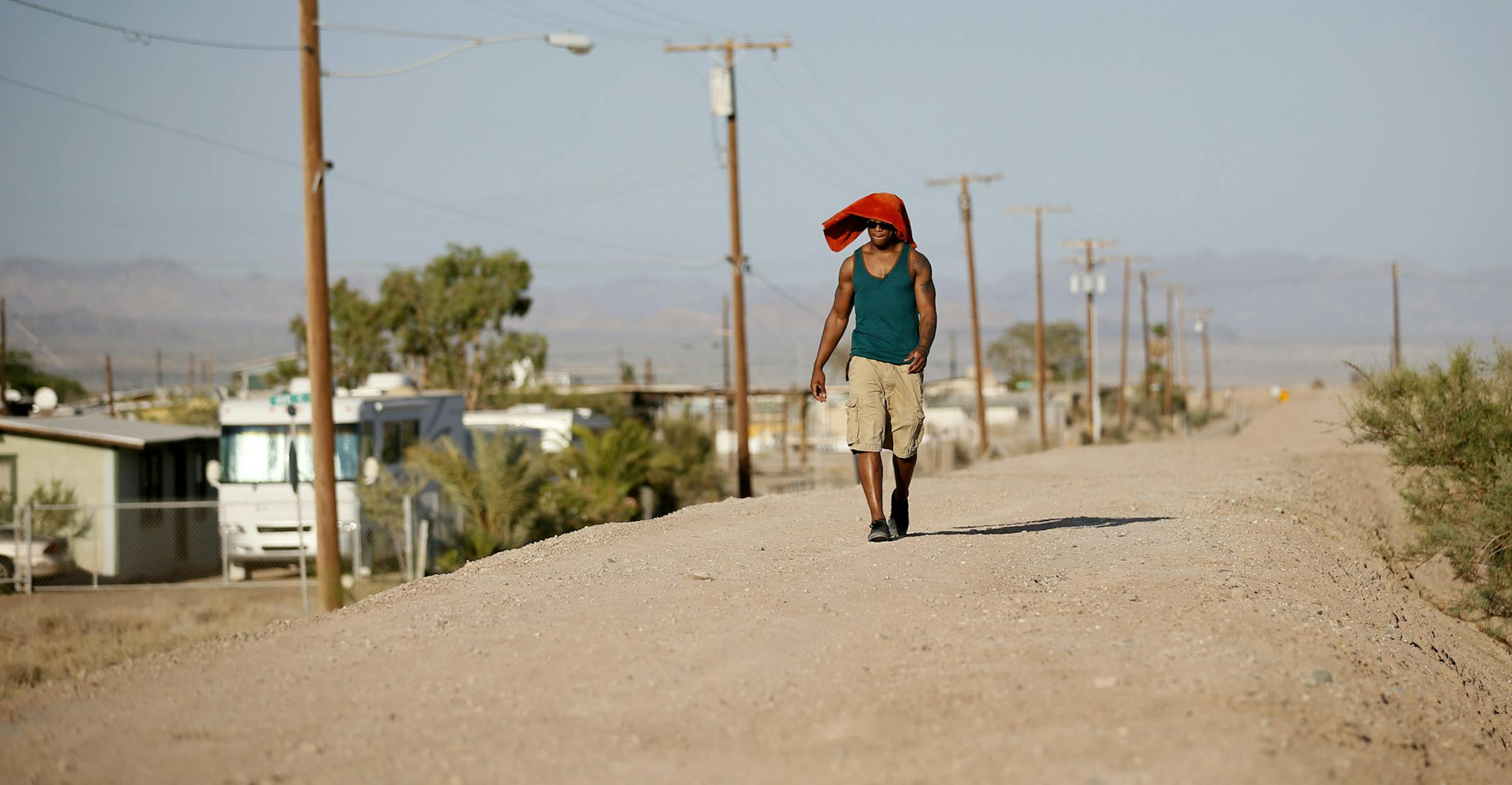 Out of nowhere: U football player comes from dusty California outpost
