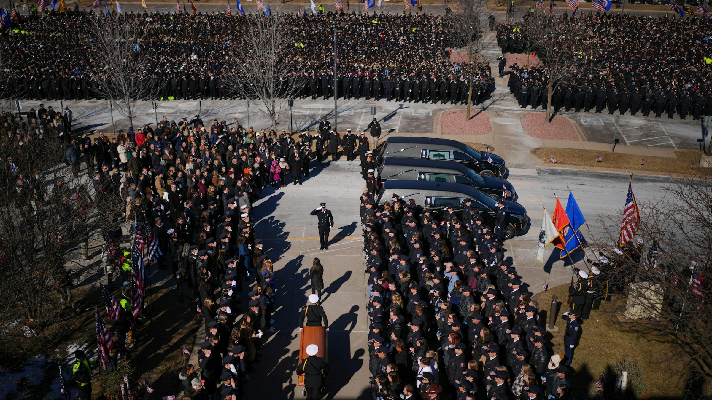‘Nothing could be more honorable’: Fallen Burnsville police ...